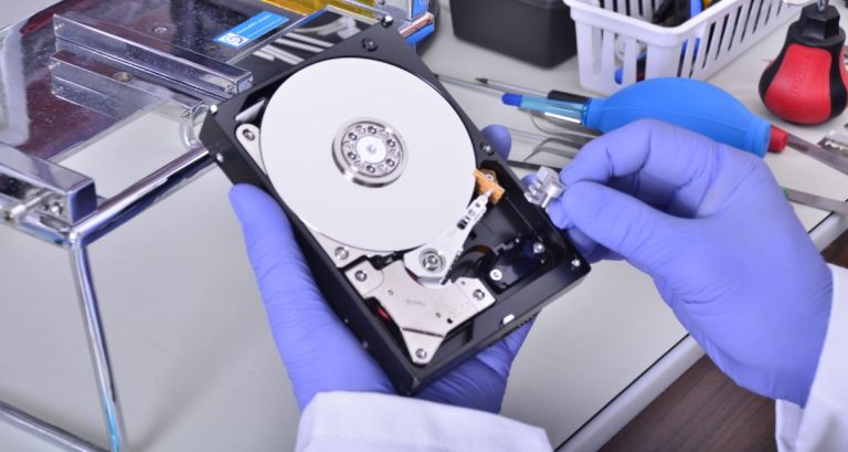 Laptop Data Recovery: How to Recover Data from a Laptop Hard Drive (2025)