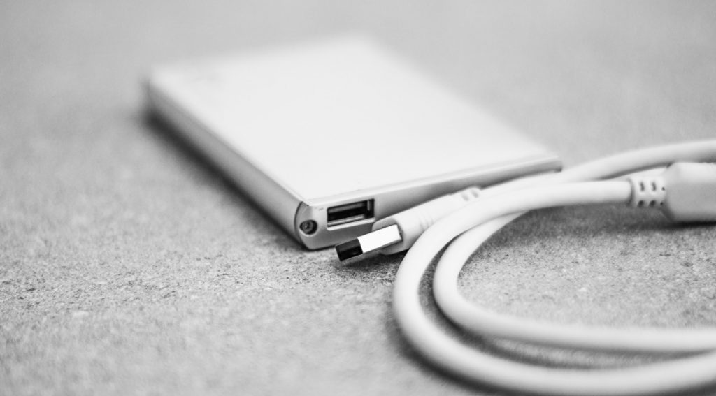 How to Recover Data From a Dead/Damaged/Crashed Hard Drive (2025)