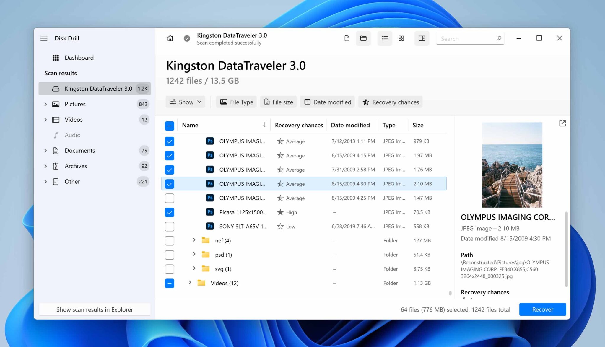 8 Best USB Recovery Tools for Early 2025 (Including FREE)