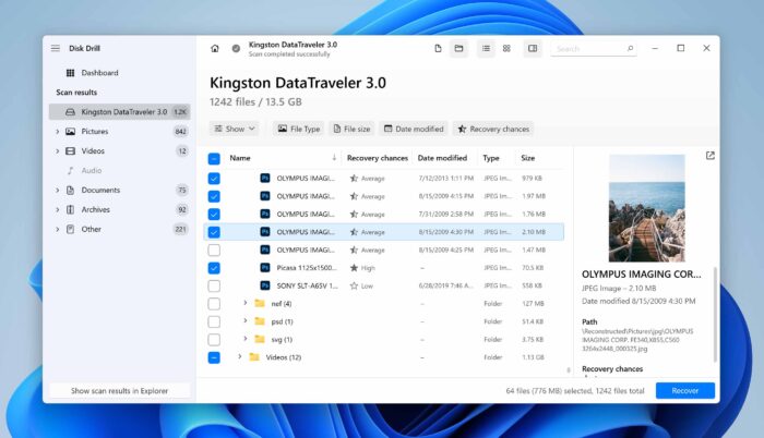 8 Best USB Recovery Tools for Early 2025 (Including FREE)