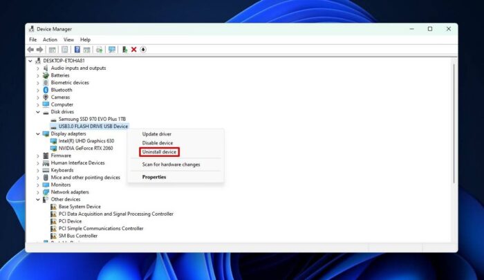 How to Recover Files From a Corrupted Flash Drive (2025)
