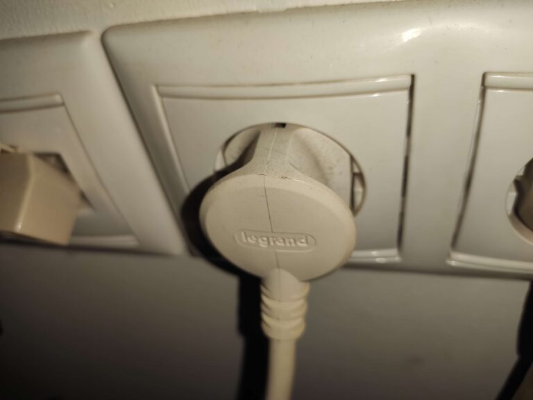 How to Fix a 'Boot Device Not Found' Error (Guide)